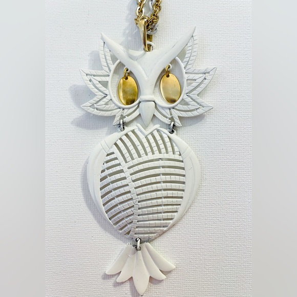 Alan | Jewelry | Vintage Alan White Enameled Metal Retro Owl Pendant ...